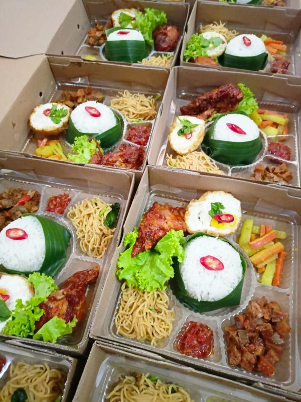 Nasi Kotak Isian Komplit