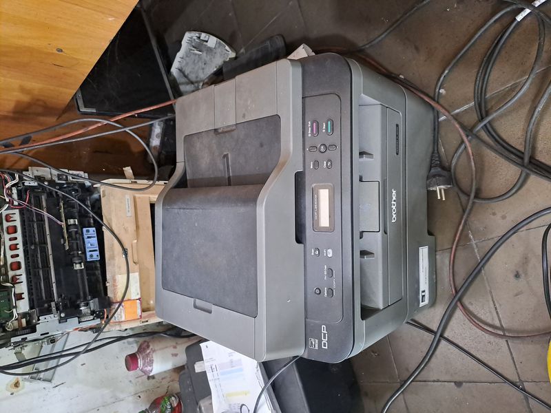 pemeliharaan printer besar