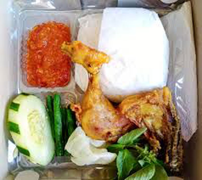 Nasi Dus Lauk Ayam Bakar