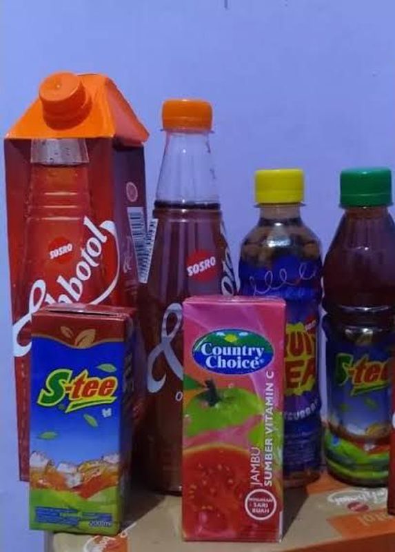 paket minuman terdiri : teh botol sosro 1lt, kurma 250gr