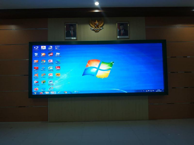 Videotron P2.5 indoor per 0,5 meter persegi / ( 48x48 cm)