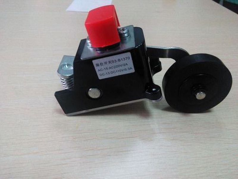 LIMIT SWITCH - Kontak NC