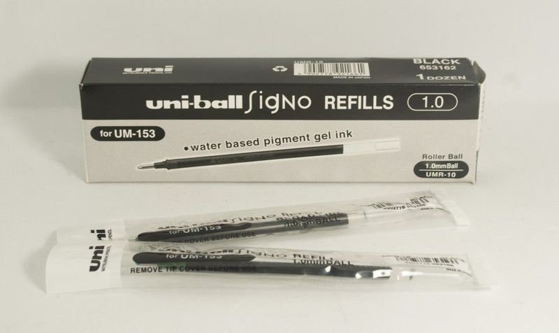 REFILL / ISI PULPEN GEL / CAIR UNIBALL SIGNO UMR - Hitam