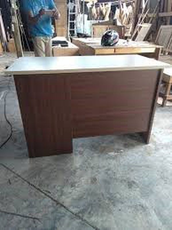 Meja Manager 1