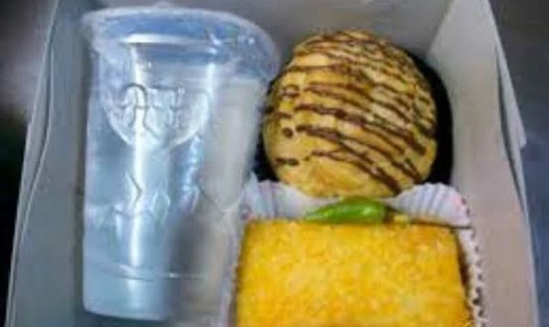 kue resoles dan sus toping coklat