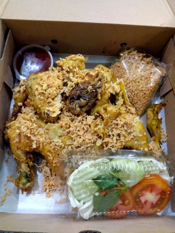 Ayam Goreng Kremes Utuh