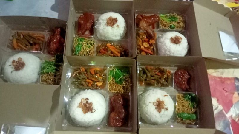 Nasi Box Fajar Bakery