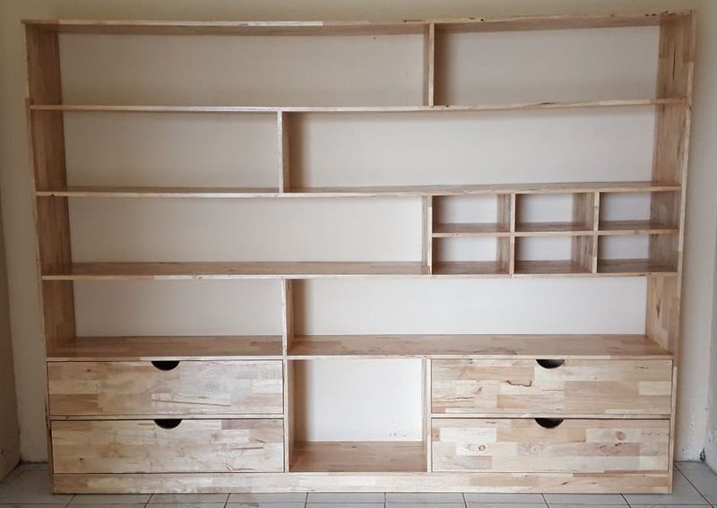 Lemari Display / Gambar II