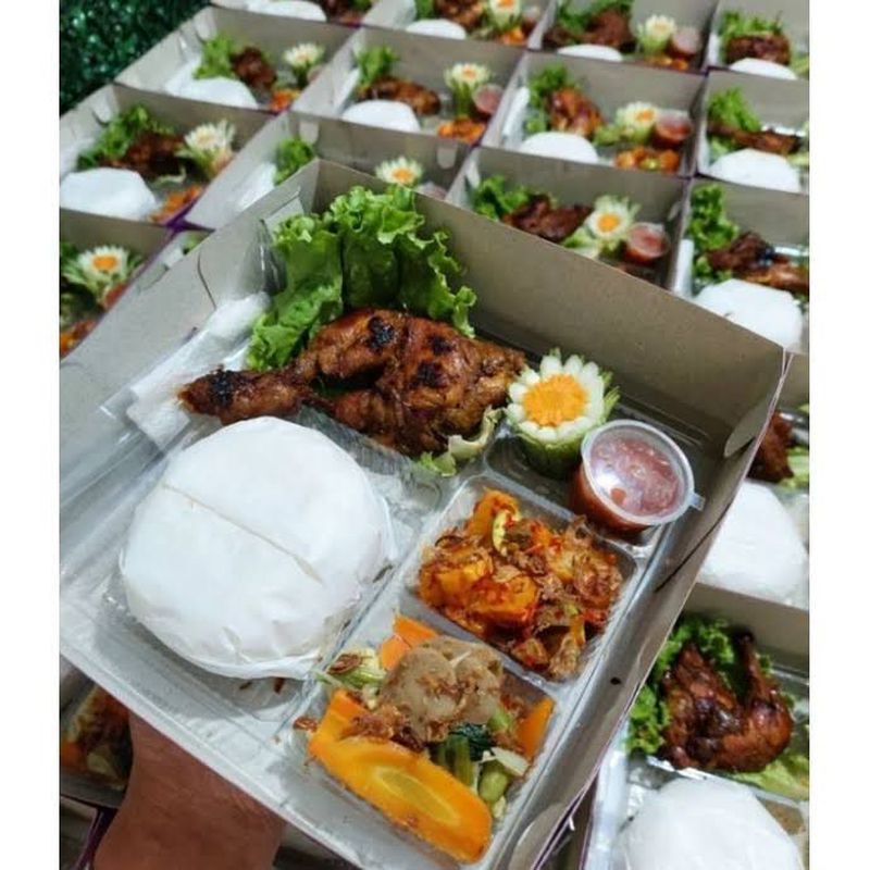 Paket Makan Siang + Snack Rp 35.000