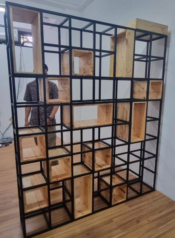 RAK PAJANGAN