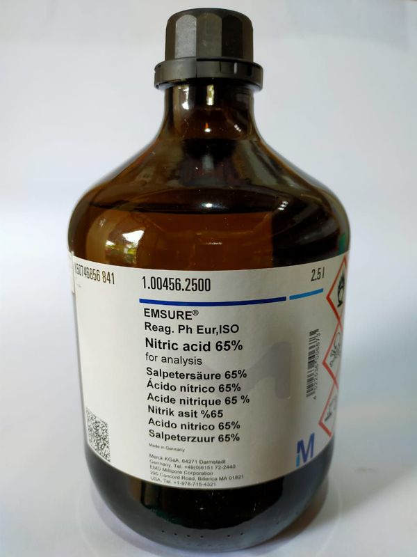 Nitric Acid 65%. 'Cat. 1.004.562.500, 2,5 lt