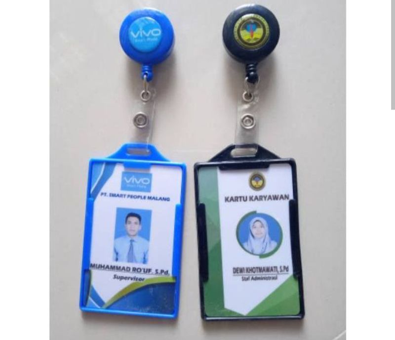 Tanda pengenal atau ID Card