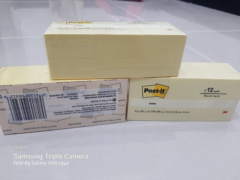 Post It Stiky Notes No.653 ( 1,5" x 2" )