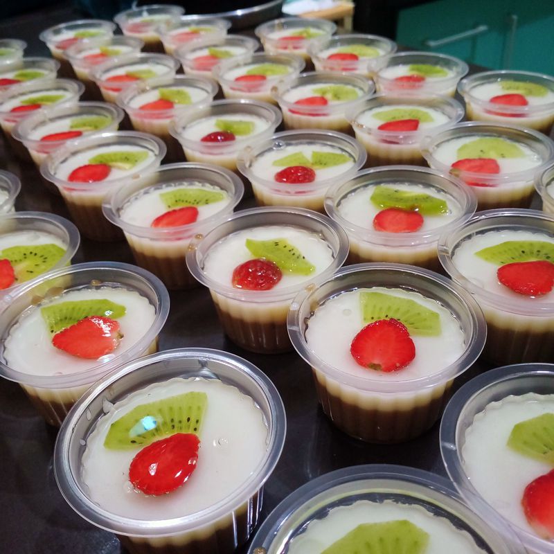 Snack box isi 4 + teh kotak