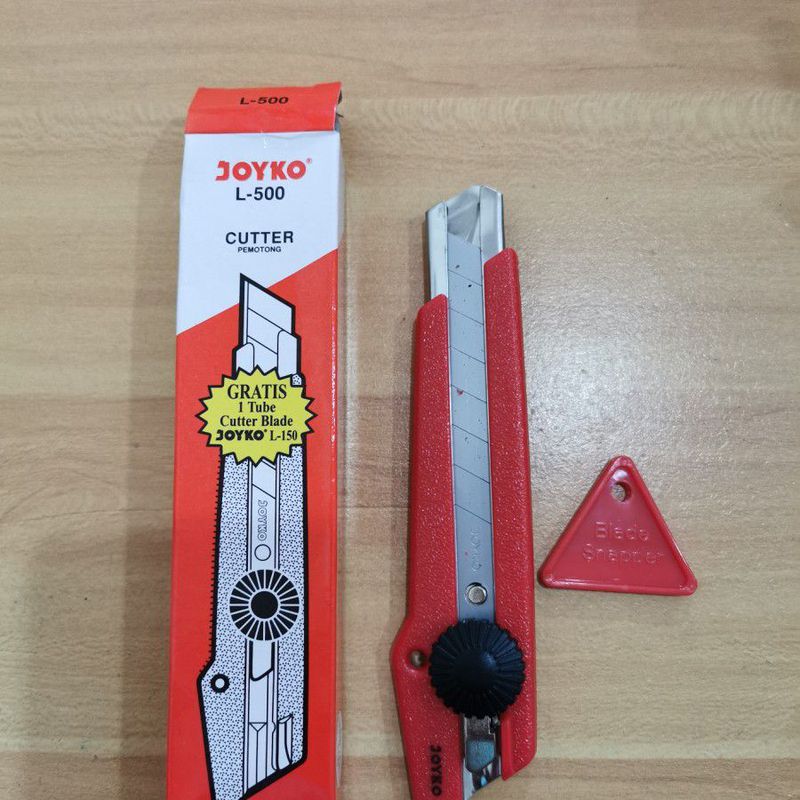 Pisau Cutter L-500