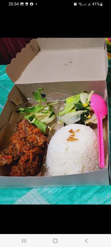Paket Nasi,Ikan Cakalang