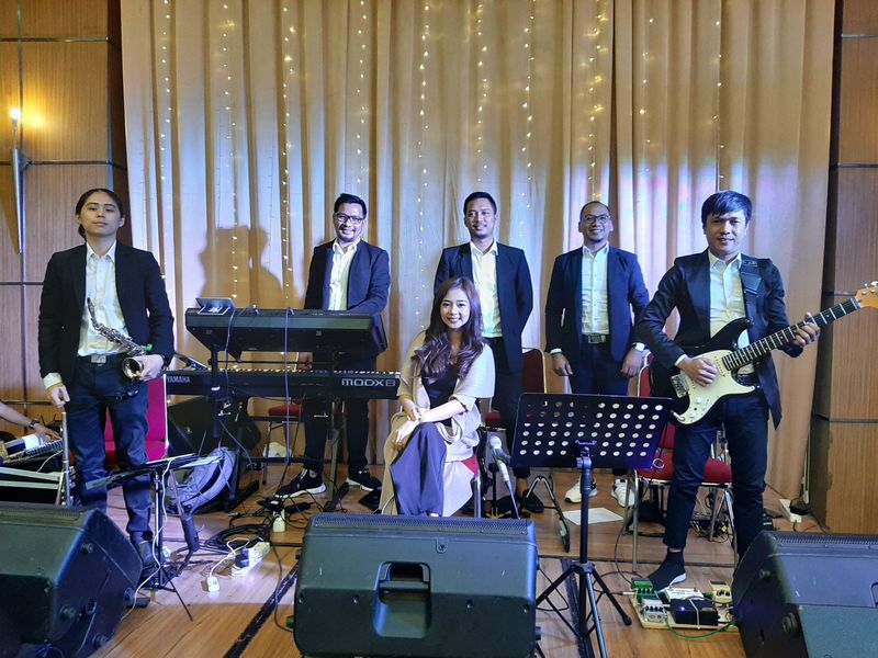 Sewa Live Band Performance