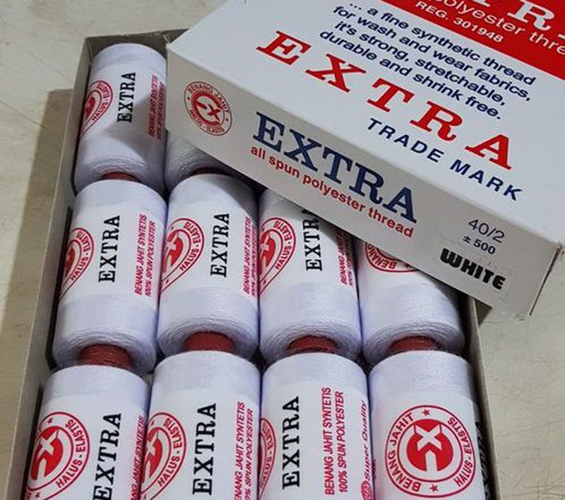 Benang Jahit (Putih)