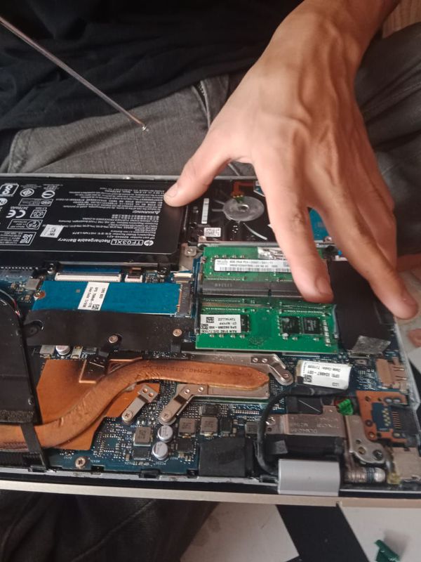 Pemeliharaan Laptop (Cleaning hardware keseluruhan ganti termal Pasta ...