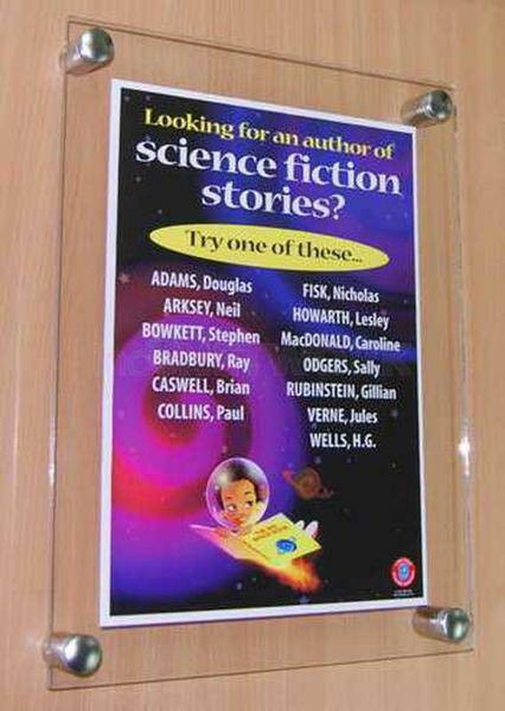 Akrilik + stiker 20x 25 cm