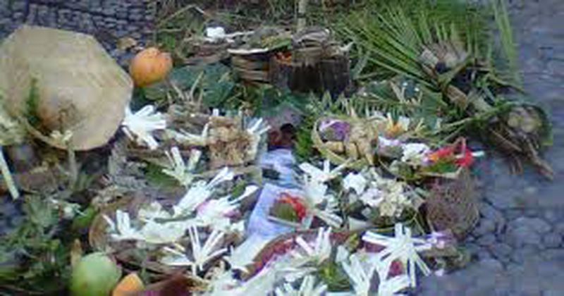 Caru Ayam Brumbun 33, Tebasan Sapuh Awu