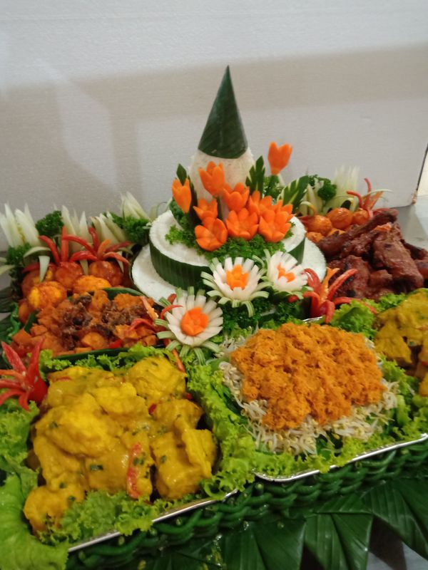 NASI TUMPENG 3