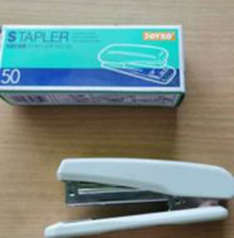 Perlengkapan Rumah Tangga & Kantor > Alat Tulis Kantor > Stapler - Besar
