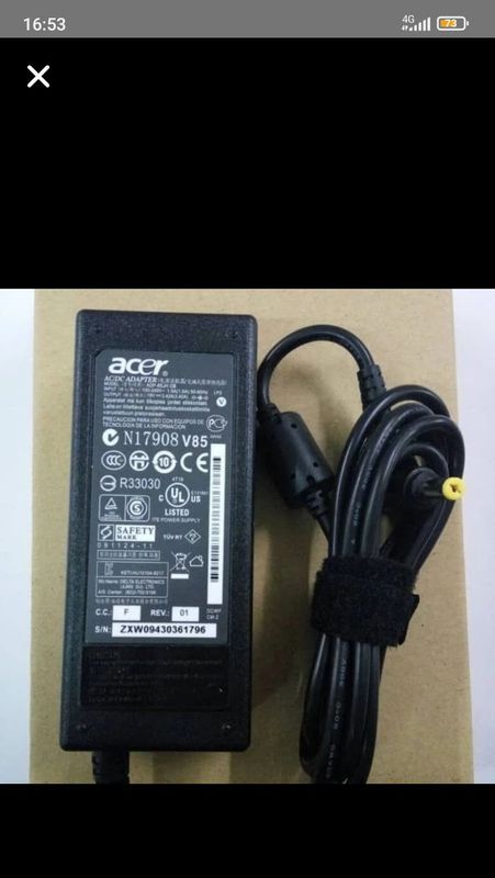 ADAPTOR LAPTOP ACER