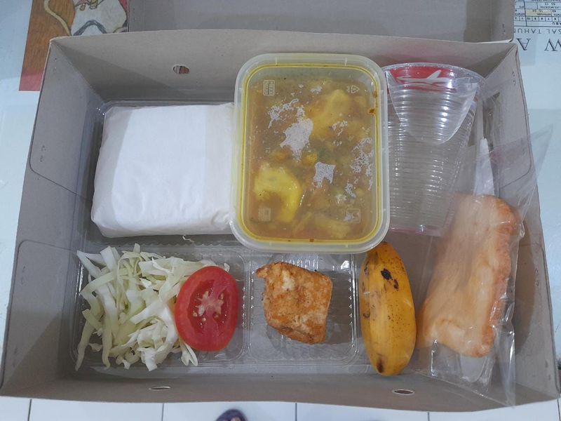 Paket Nasi Box dan Snack Box Varian R15