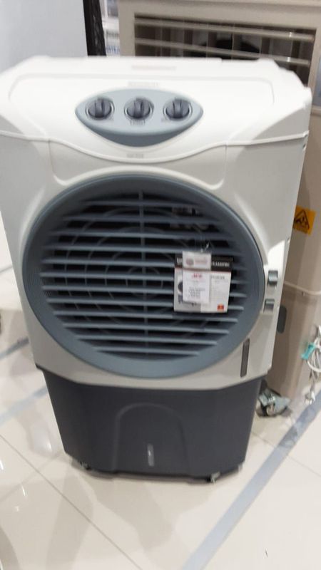 Kipas Angin berpendingin air / Air Cooler 80L Krisbow AA80PMC