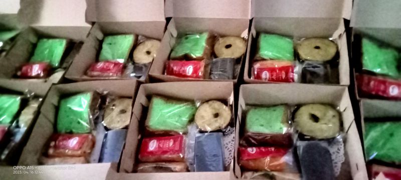 snack box paket istimewa