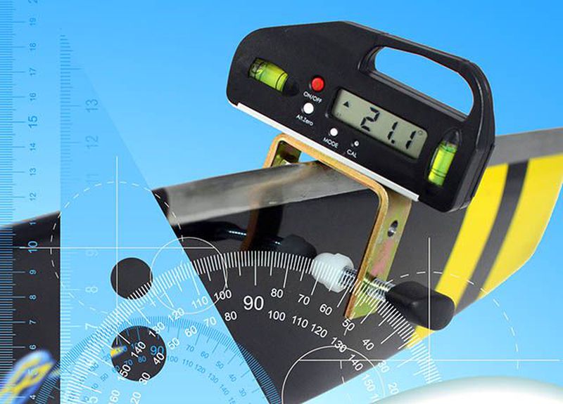 DIGITAL PROTRACTOR FOR HIGH PRECISION BLADE PITCH MEASUREMENT [DGT-PRT]