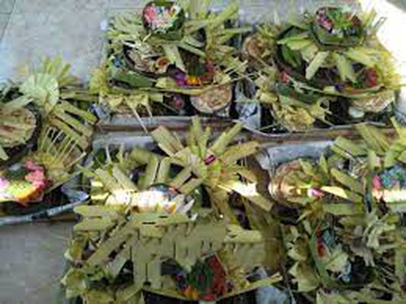 BANTEN TUMPENG LIMA / PAKET