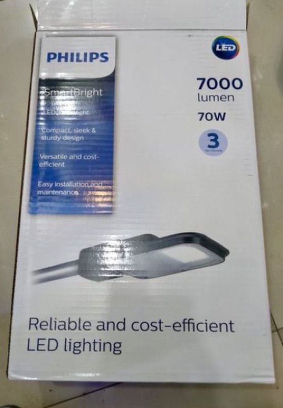 Lampu Jalan LED Philips BRP 130 70 Watt