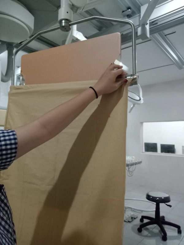 Kain Penutup Tebeng atas mesin Cathlab