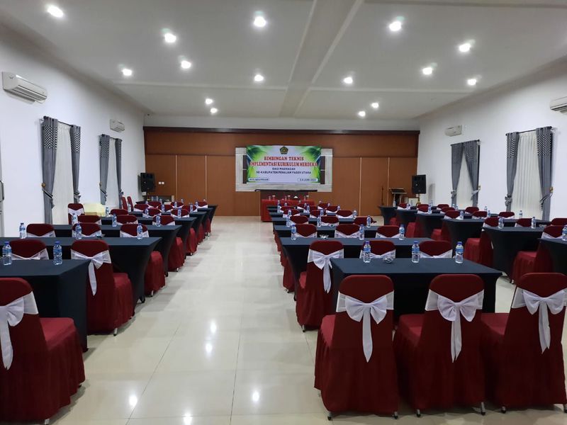 Paket Gedung Full Board Meeting