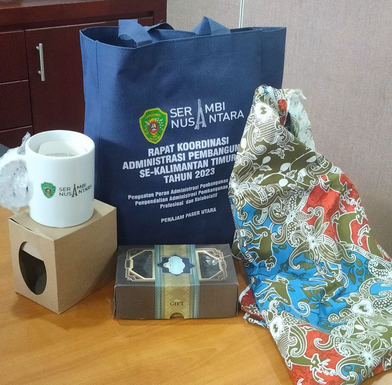 PAKET SOVENIR / CINDERA MATA