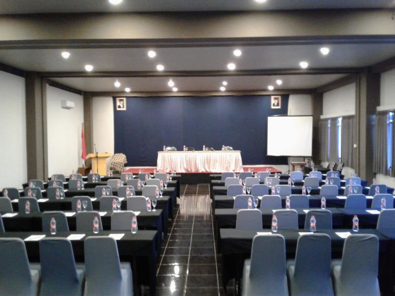 PAKET Full Board Semarang