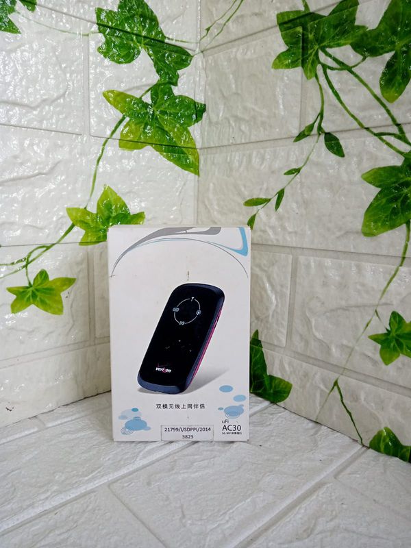 Modem ZTE AC30