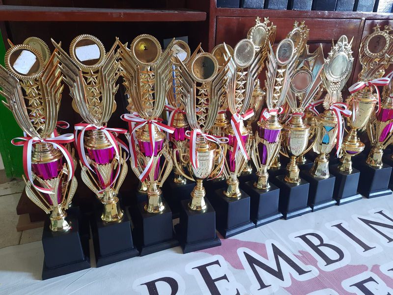 Piala Lomba