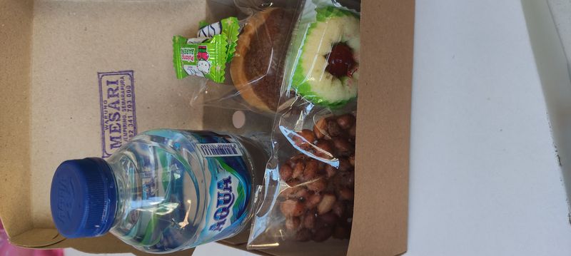 snak kotak 10.000