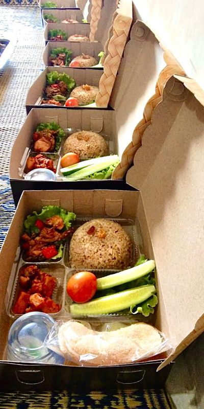 Nasi Box By Dapoer Mamikha - NBS Rendang