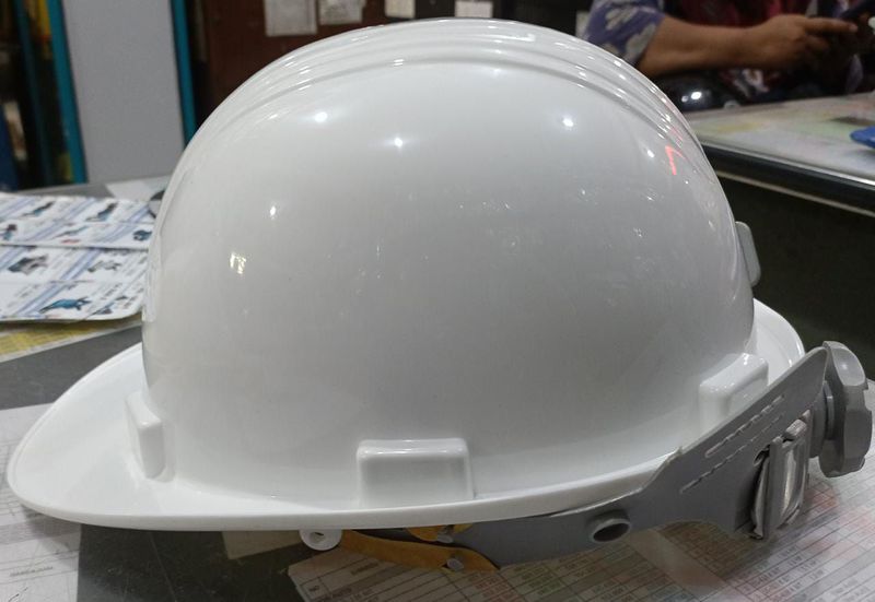 Helm Proyek ( Safety Helmet )