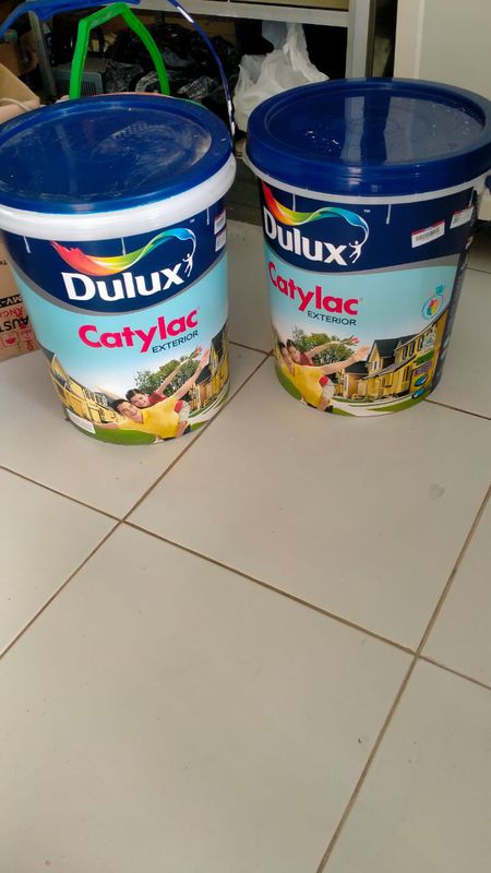 cat tembok warna putih