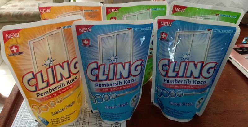 Cling pembersih kaca 425ml