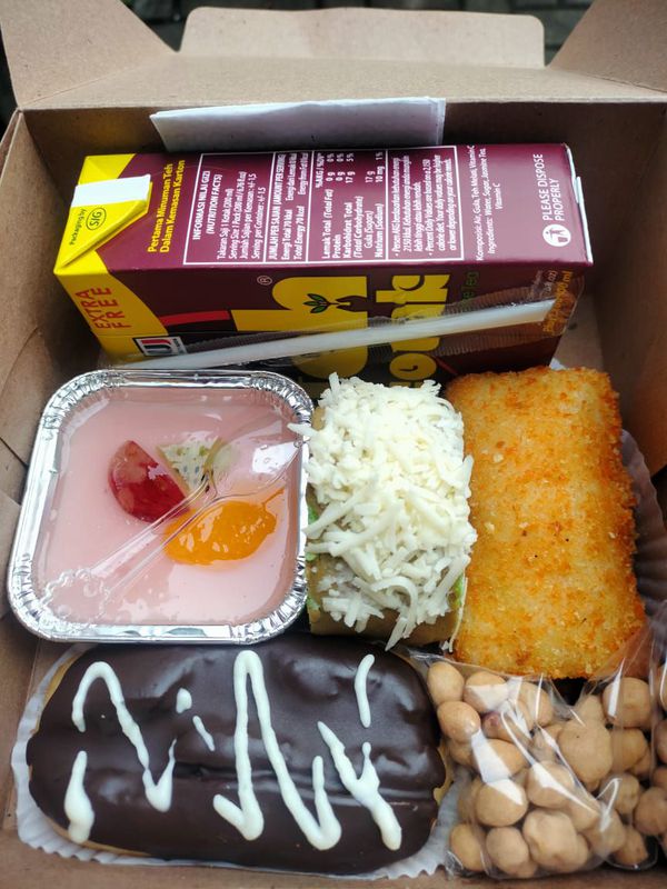 Snack Box Paket 4