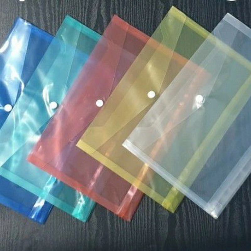 Map Plastik Kancing F4