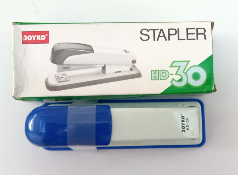 Staples HD-30
