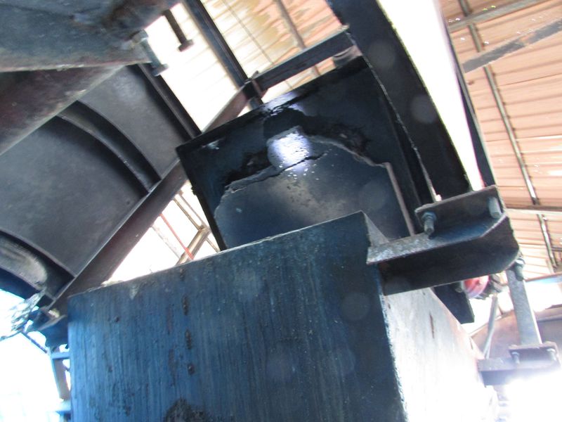 Perbaikan Lift Bucket
