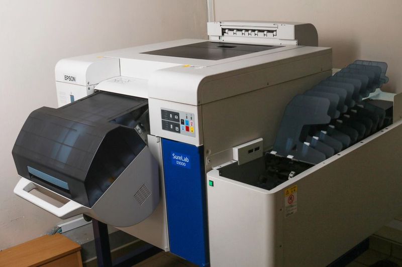 EPSON SureLab D3000 Dual Roll Printer